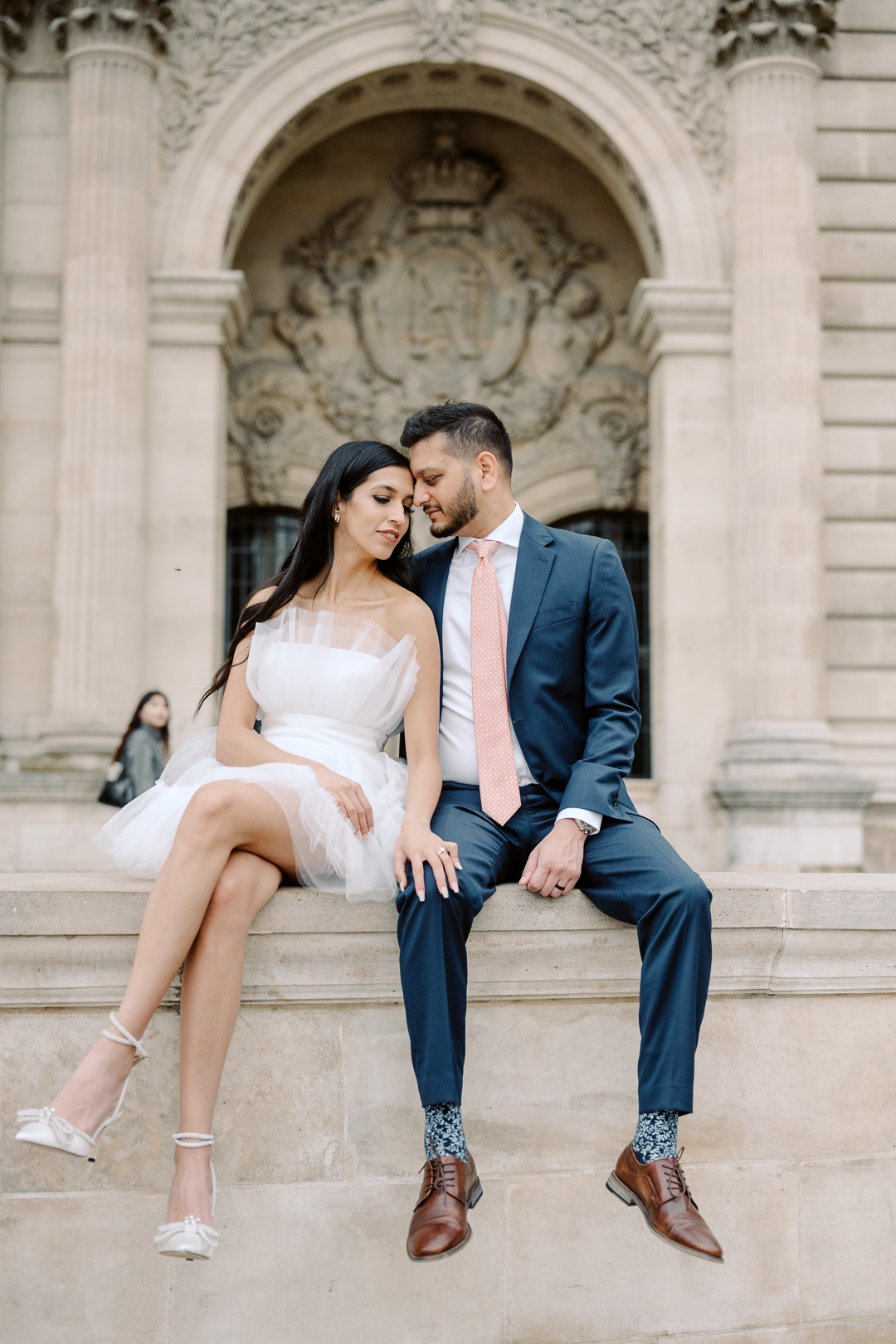 Your Guide to Couples Poses for your Paris Photo Session – Elizaveta ...