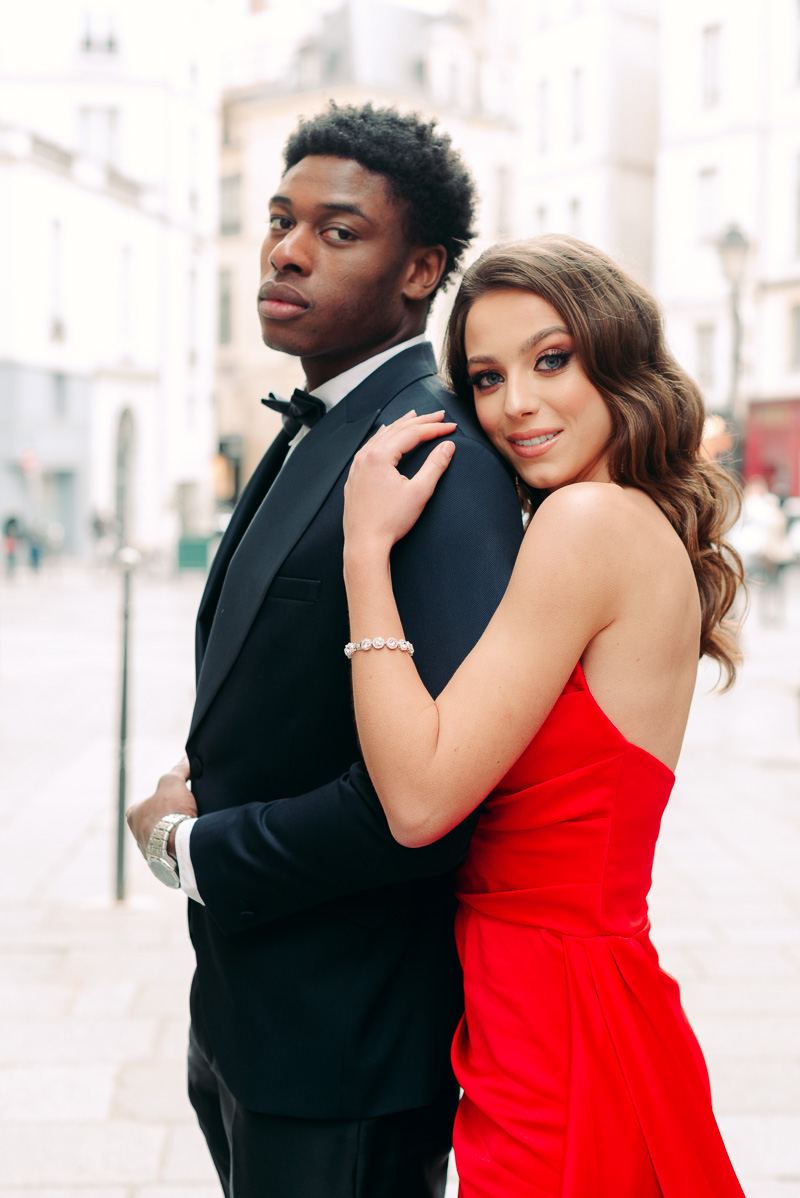 Your Guide to Couples Poses for your Paris Photo Session – Elizaveta ...